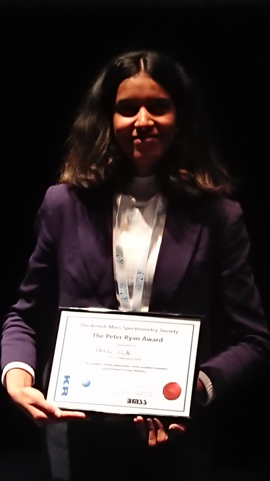 Award for Akhila | Surface Analysis Research Centre